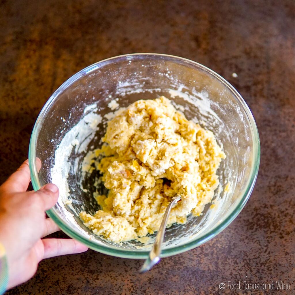 Mona de Pascua (Spanish Easter Cake) - foodtapasandwine.com